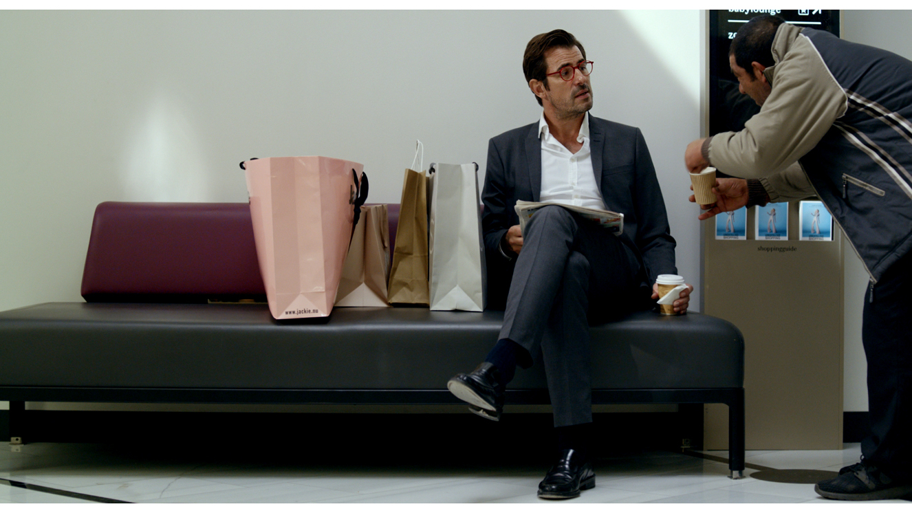 The Square Review – Boxed in – A Grand Quiet